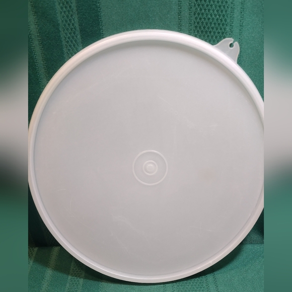 Tupperware | Storage & Organization | Vintage Tupperware Seal Mold ...